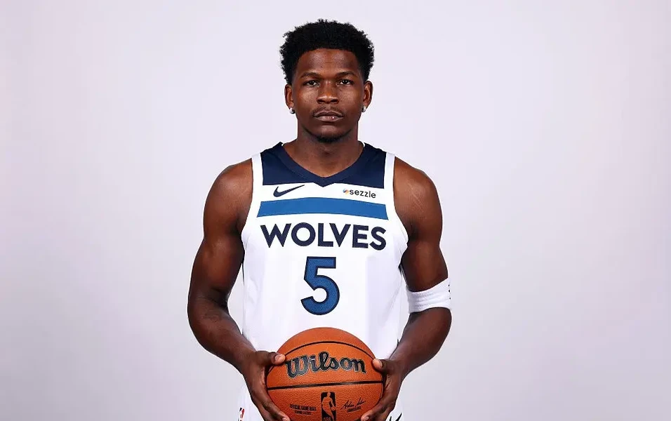 Edwards' $3.36M monthly income disclosed as Wolves weigh changes