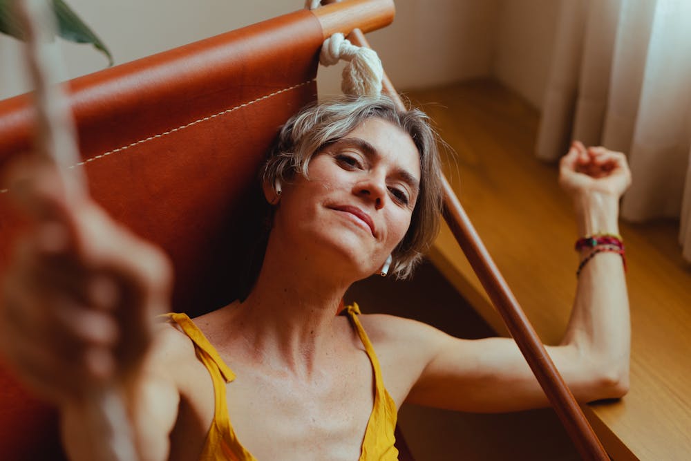 10 summer outfit mistakes women over 50 keep making (and how to fix them)