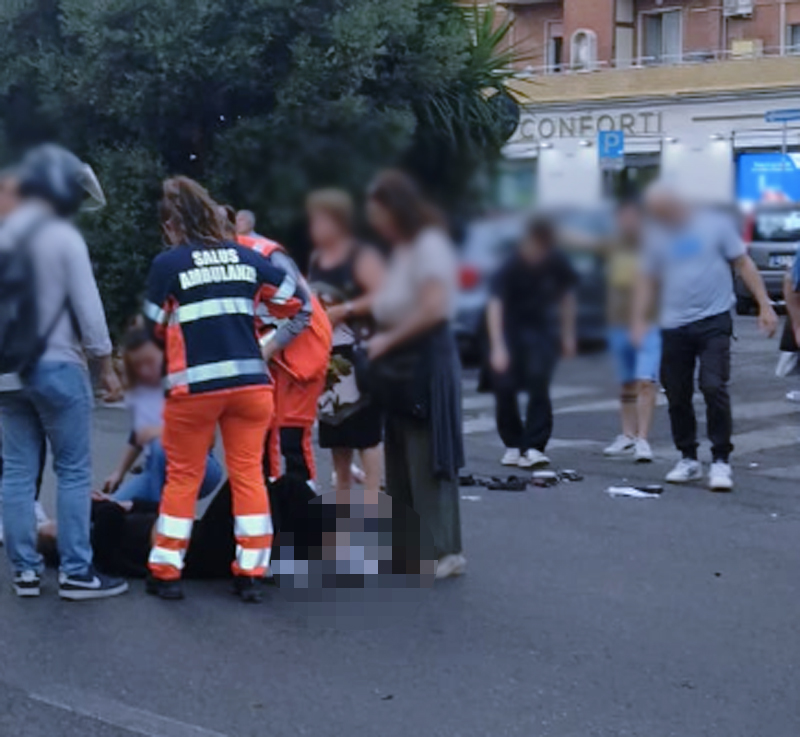 Schianto a Primavalle: auto travolge uno scooter soccorsa giovane in ...