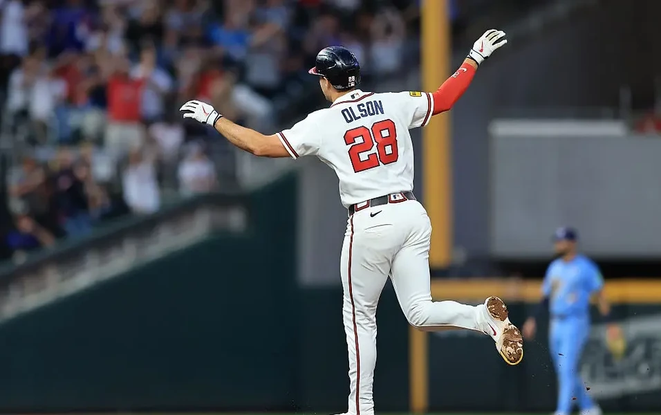 Olson’s homer on Lou Gehrig Day lifts Braves past Blue Jays