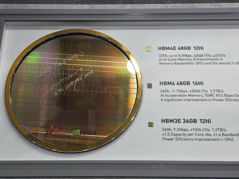 SK hynix to double wafer production within five years, chief says