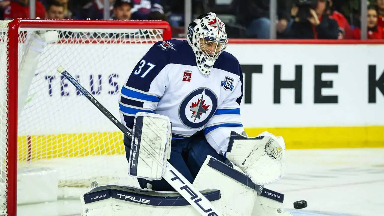 NHL trade rumors: Connor Hellebuyck’s $59.5M situation could open door ...