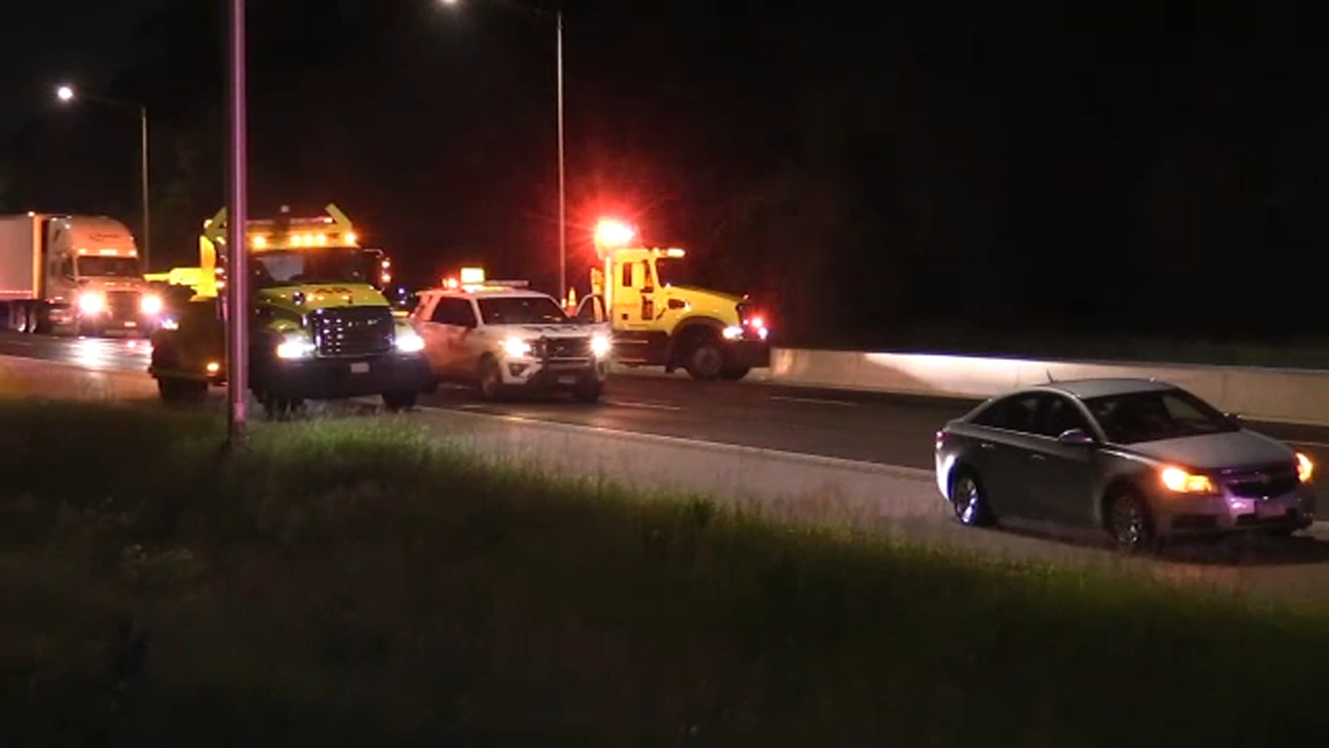 Several cars damaged after debris falls from pickup truck on Edens ...