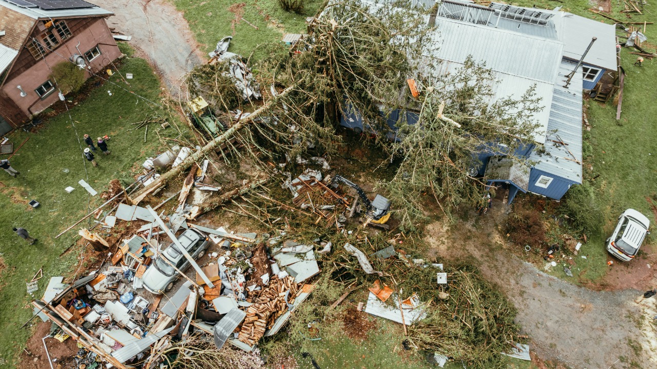 EF-4 packing 180 mph winds tore through Grove Hill, Alabama as Tuesday ...