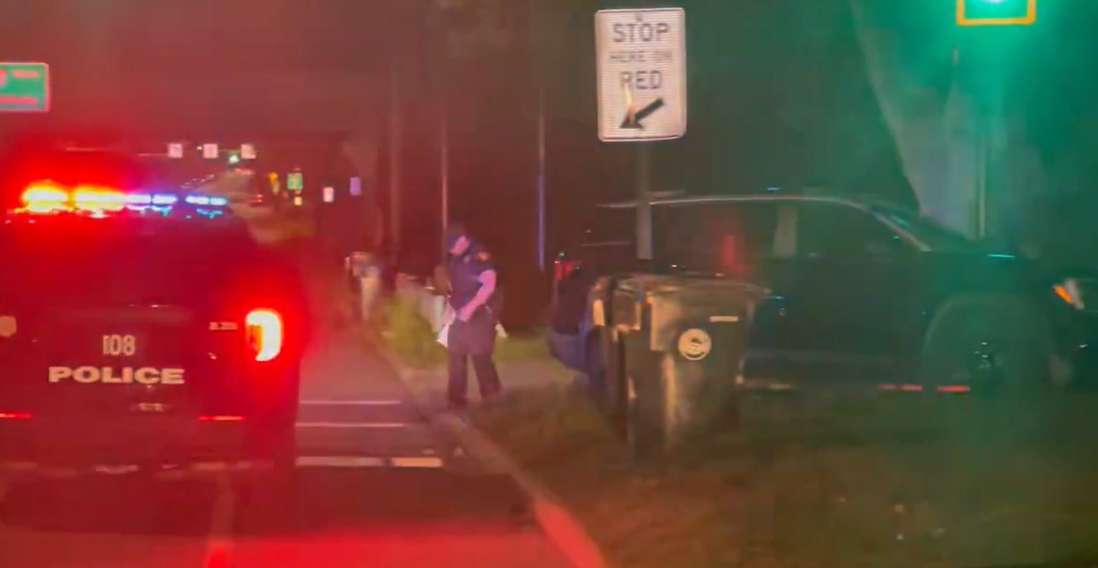 Cleveland police investigate car crash on city’s west side