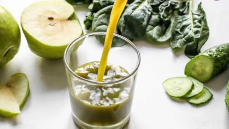 How to use a juicer mixer grinder to make cold pressed veg juice