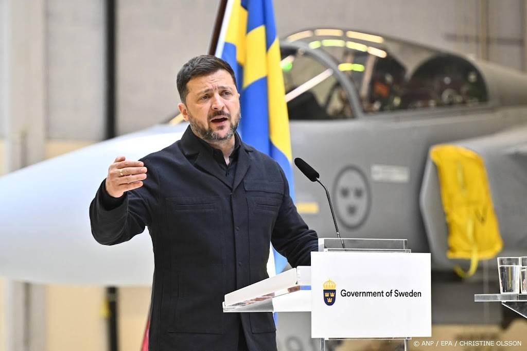 Zelensky meldt aanvallen op olie en basis Sint-Petersburg