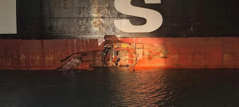 Ships face 4,000-times higher insurance costs to cross Strait of Hormuz