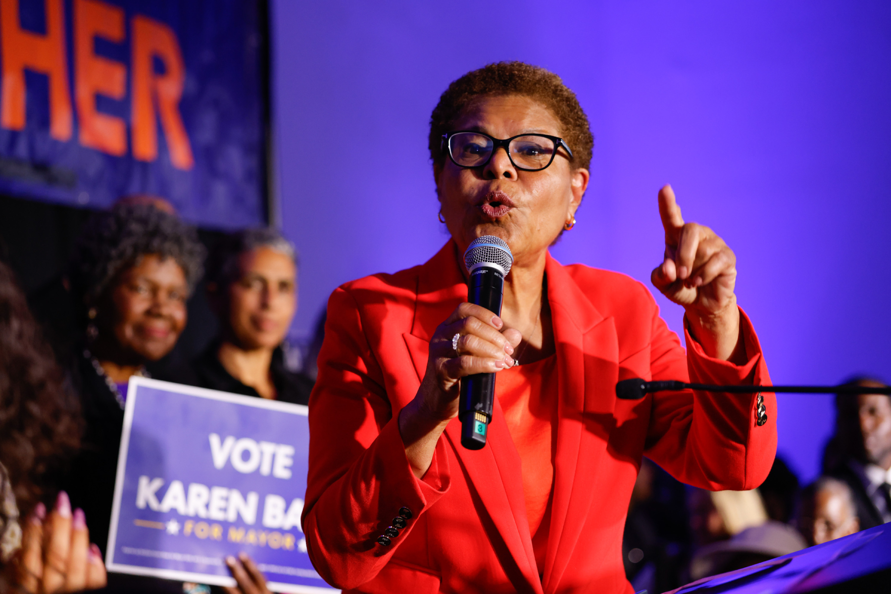 Los Angeles Mayor Karen Bass advances to November runoff election