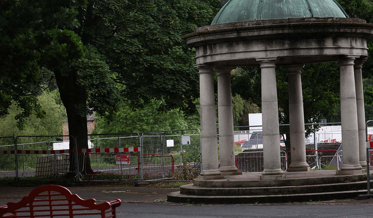 Boxer dies swimming for his life across Liffey to escape knife attackers