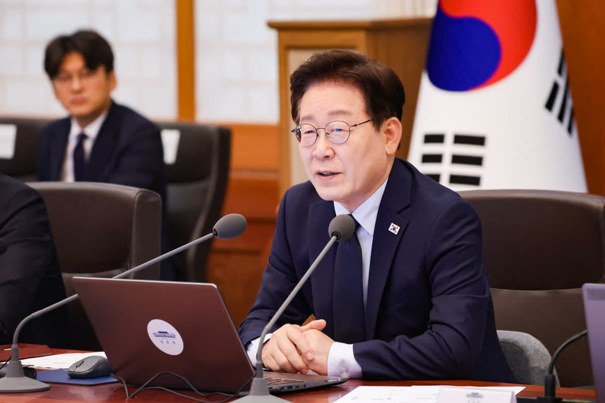 “투기 공화국 탈출” 李 대통령 ‘한국 집값 너무 비싸다’ 지적