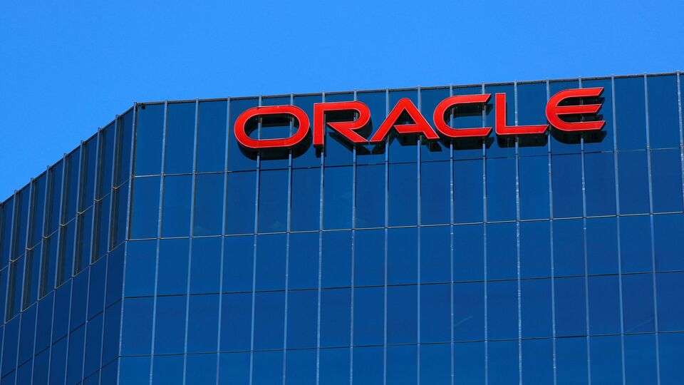 Oracle stock price falls after 30% surge in three sessions; what’s next?