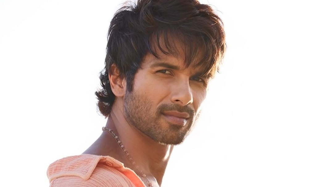 Dinesh Vijan jokes Shahid Kapoor's love life was a hexagon. Actor responds