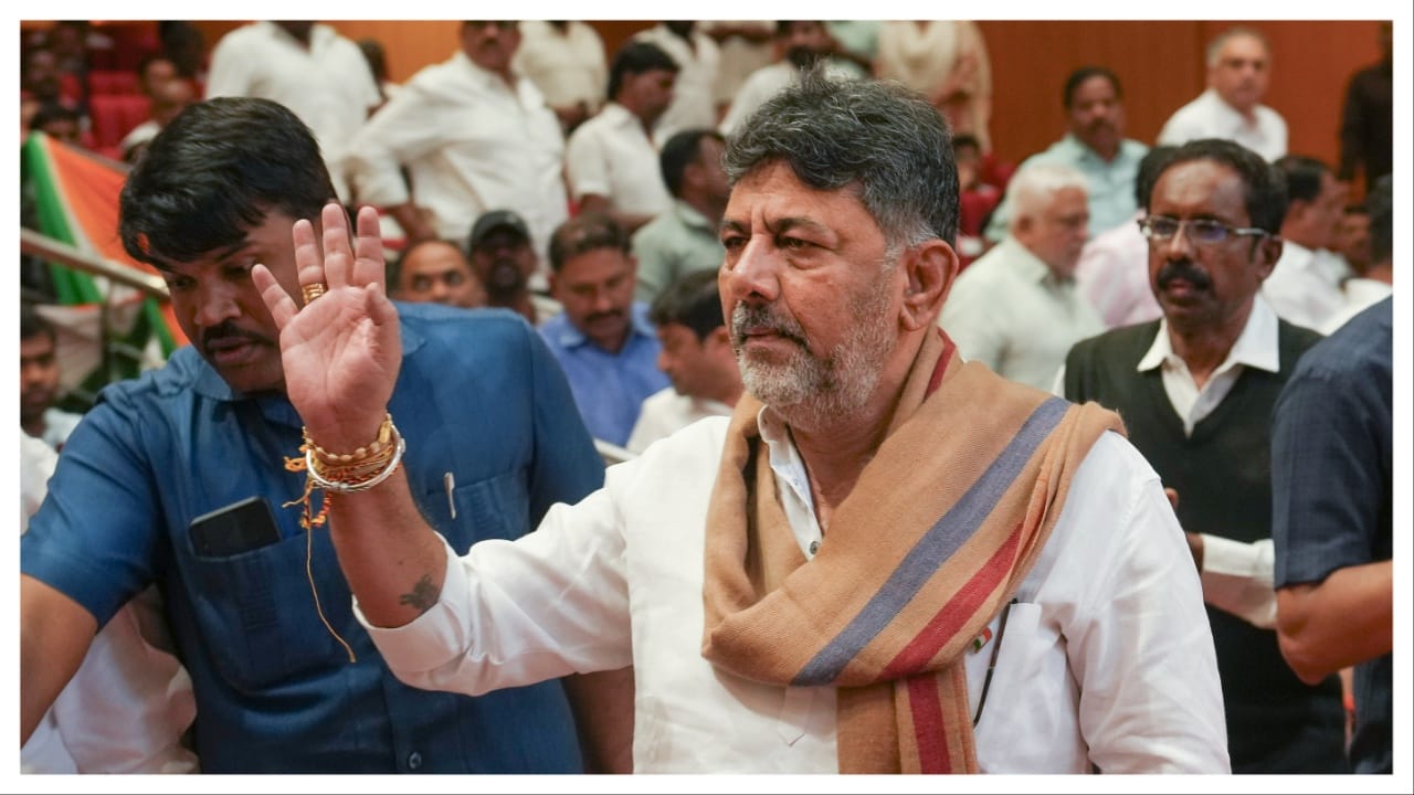 DK Shivakumar rolls out jobs, road revamp and student welfare measures ...