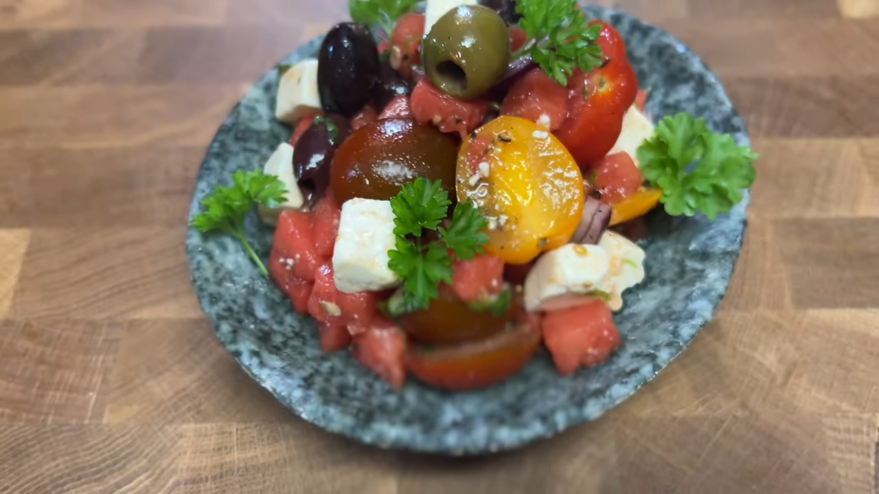Klarer Sommerfavorit: Melone, Feta & Oliven im perfekten Mix