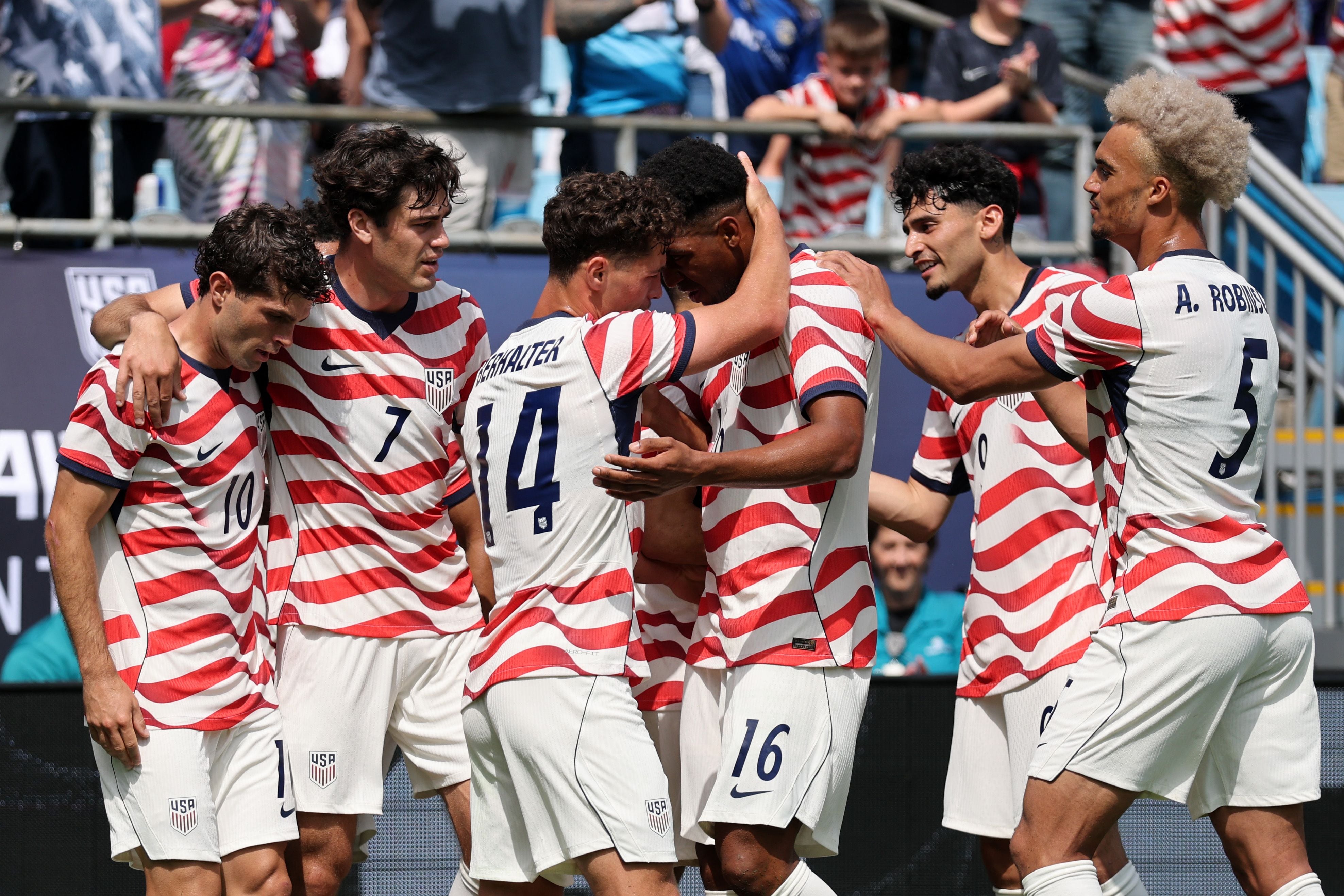 World Cup hosts face contrasting challenges: US apathy, Mexico ...