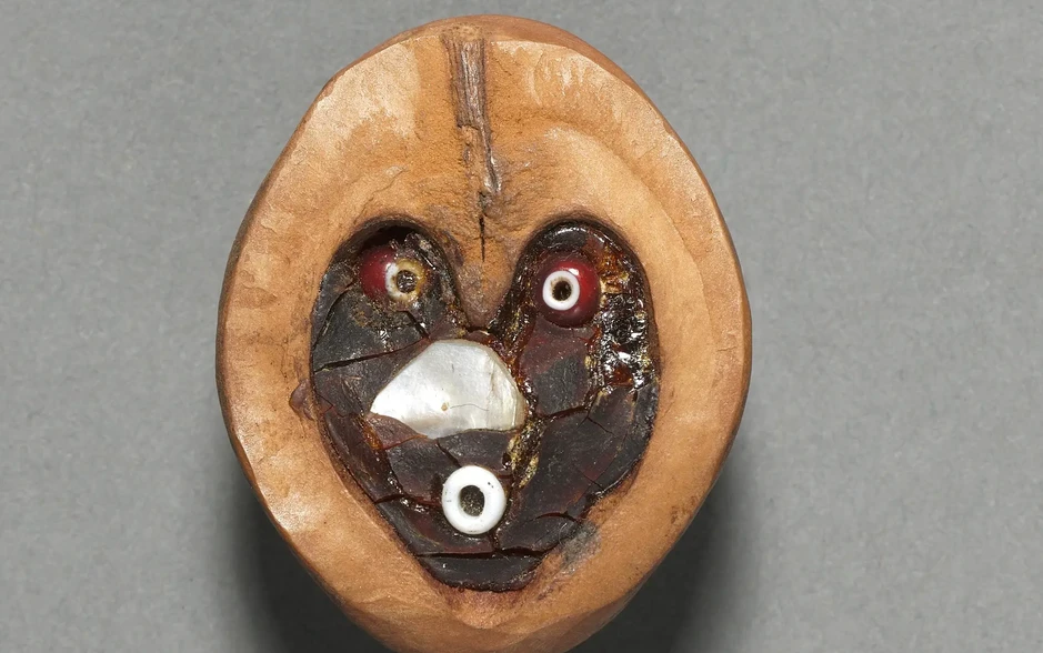 Ancient dice reveal 12,000-year-old social connections