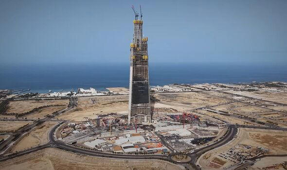 Incredible pictures of world's tallest building that will reach 1km ...