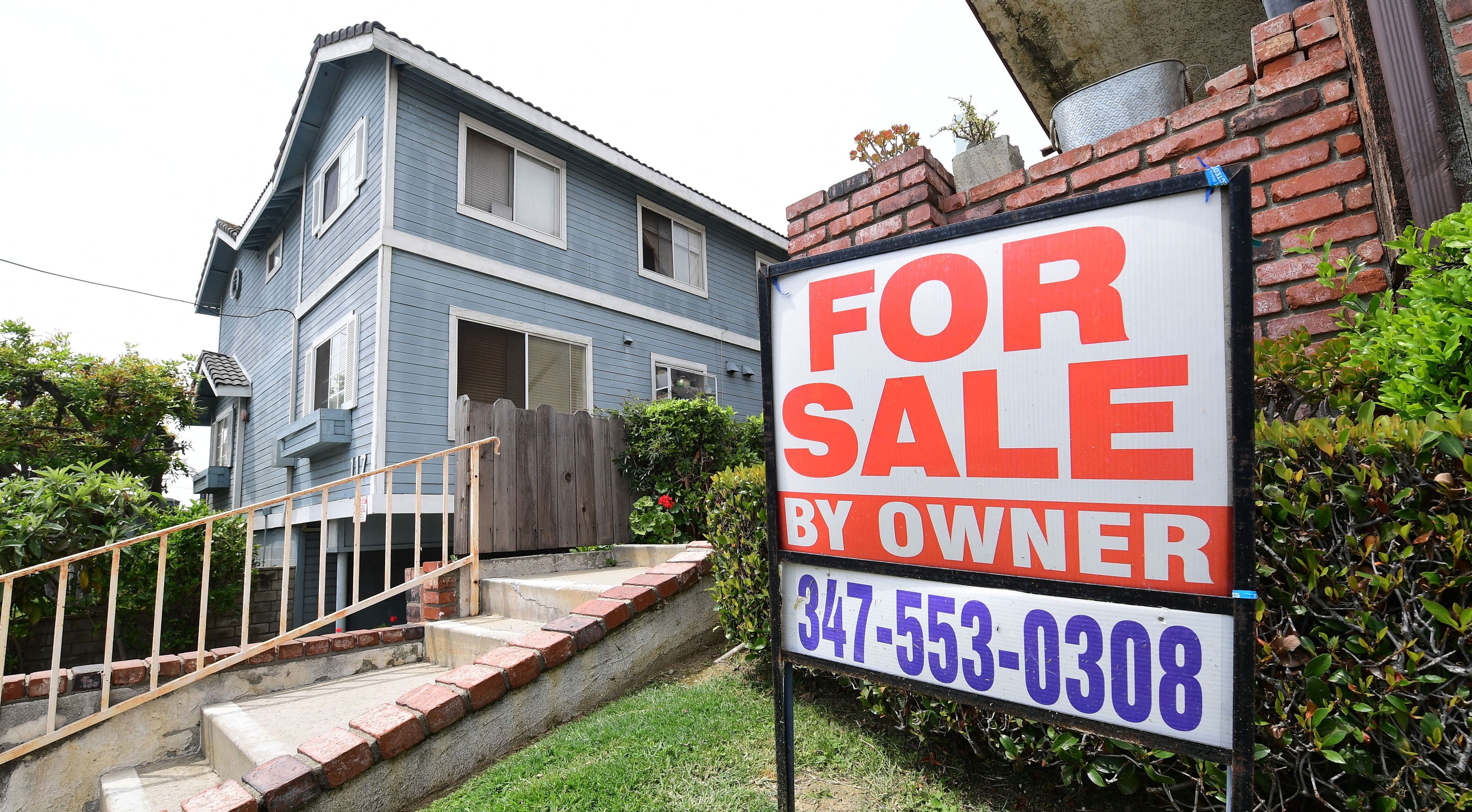 Home sales have hit such a lull that real estate agents are abandoning ...