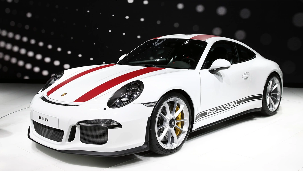 Experts assess future value of modern and classic sports cars