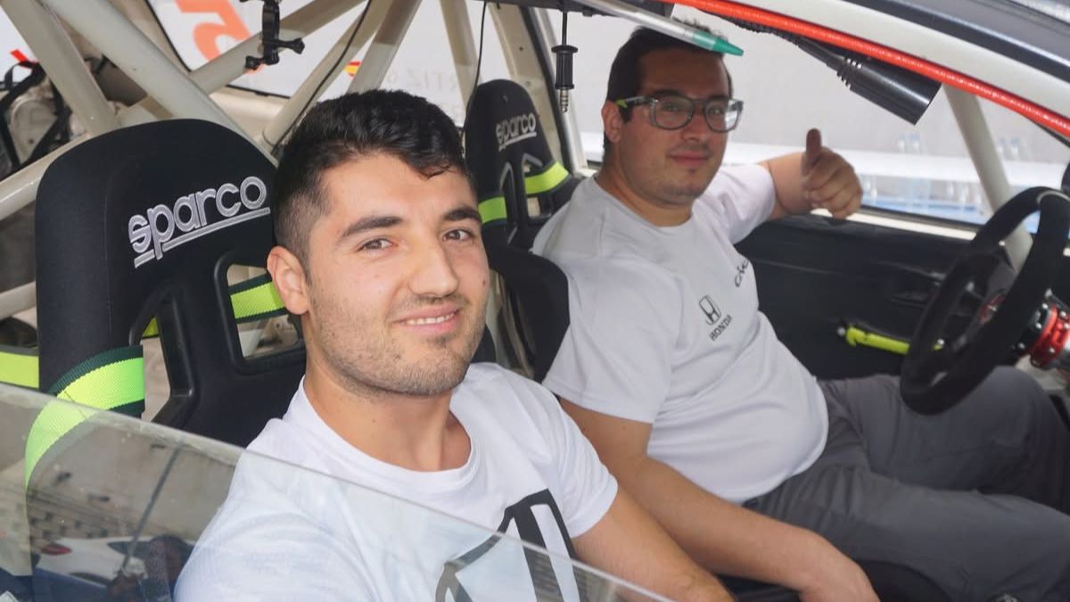 Rally racer Samuel Ortiz dies at 30 in car crash as brother remains in ...