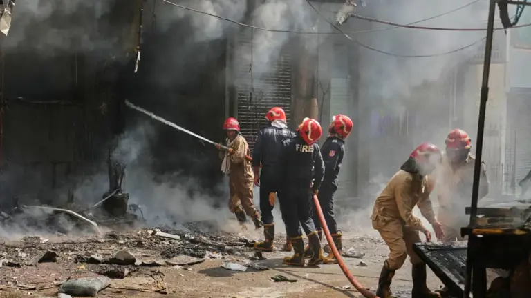 21 killed, several injured as massive fire breaks out at restaurant in ...