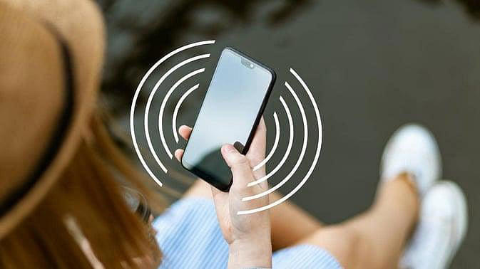 Do smartphones affect hormones and fertility? Here's what research reveals