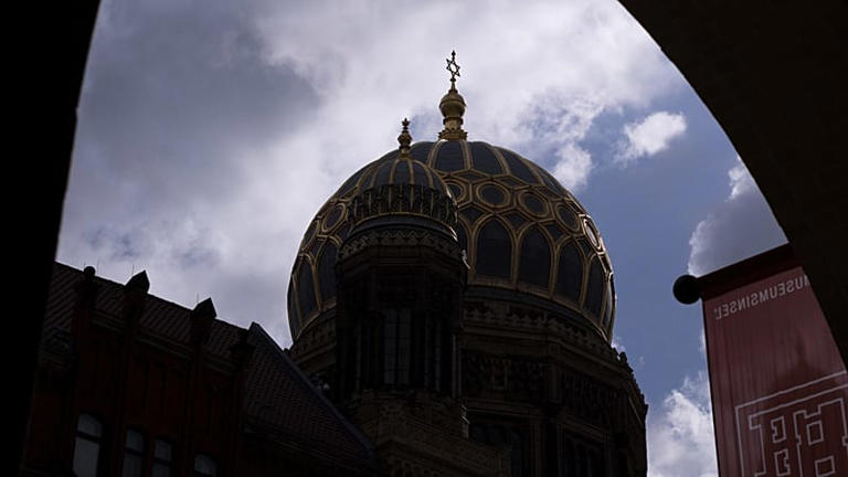No hotel room for Jews? Investigators probe antisemitism case in Bavaria