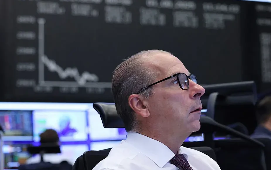 European stocks fall as tariff fears and weak data hit sentiment