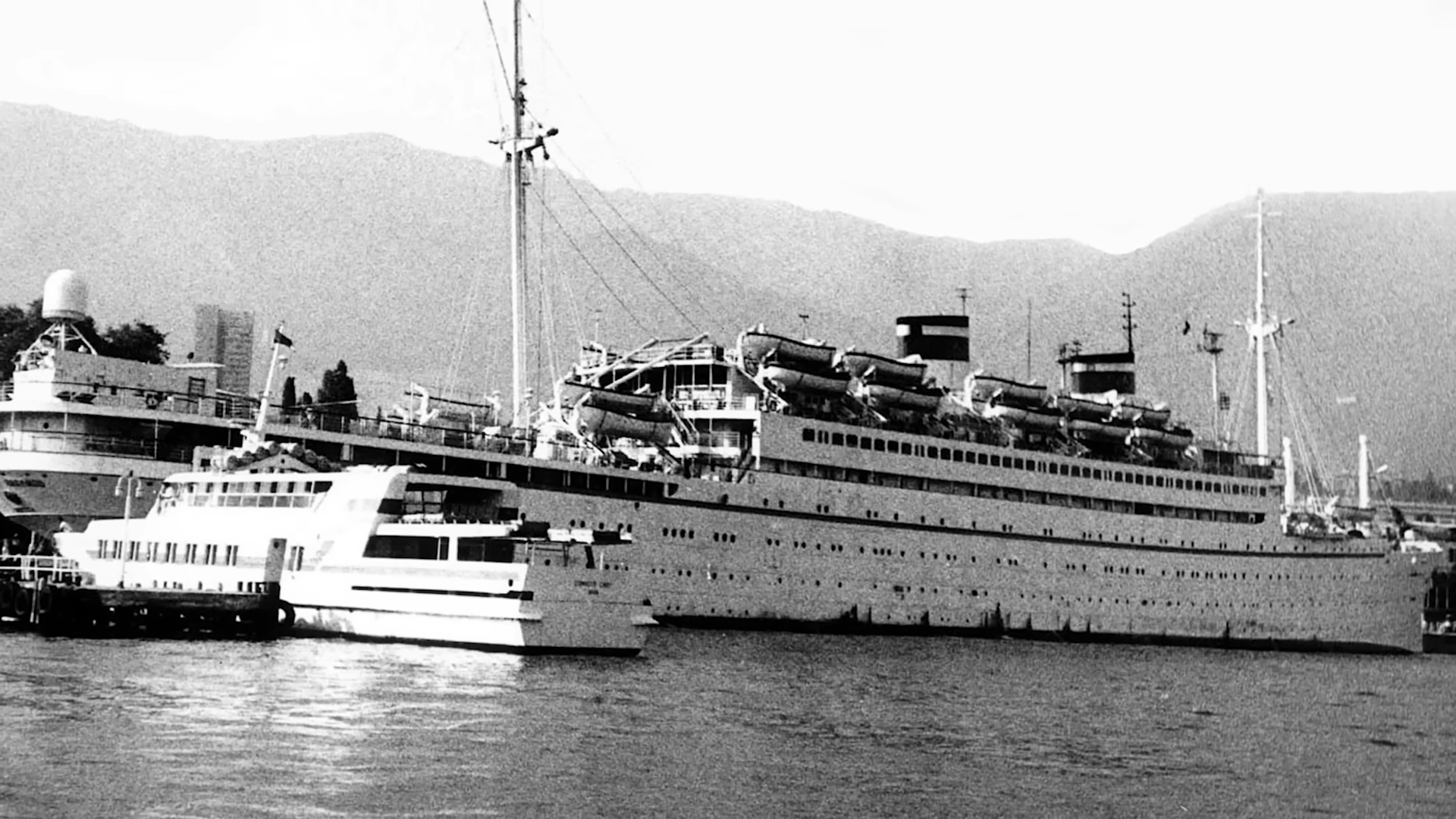 This ship stayed afloat for only minutes before vanishing into darkness