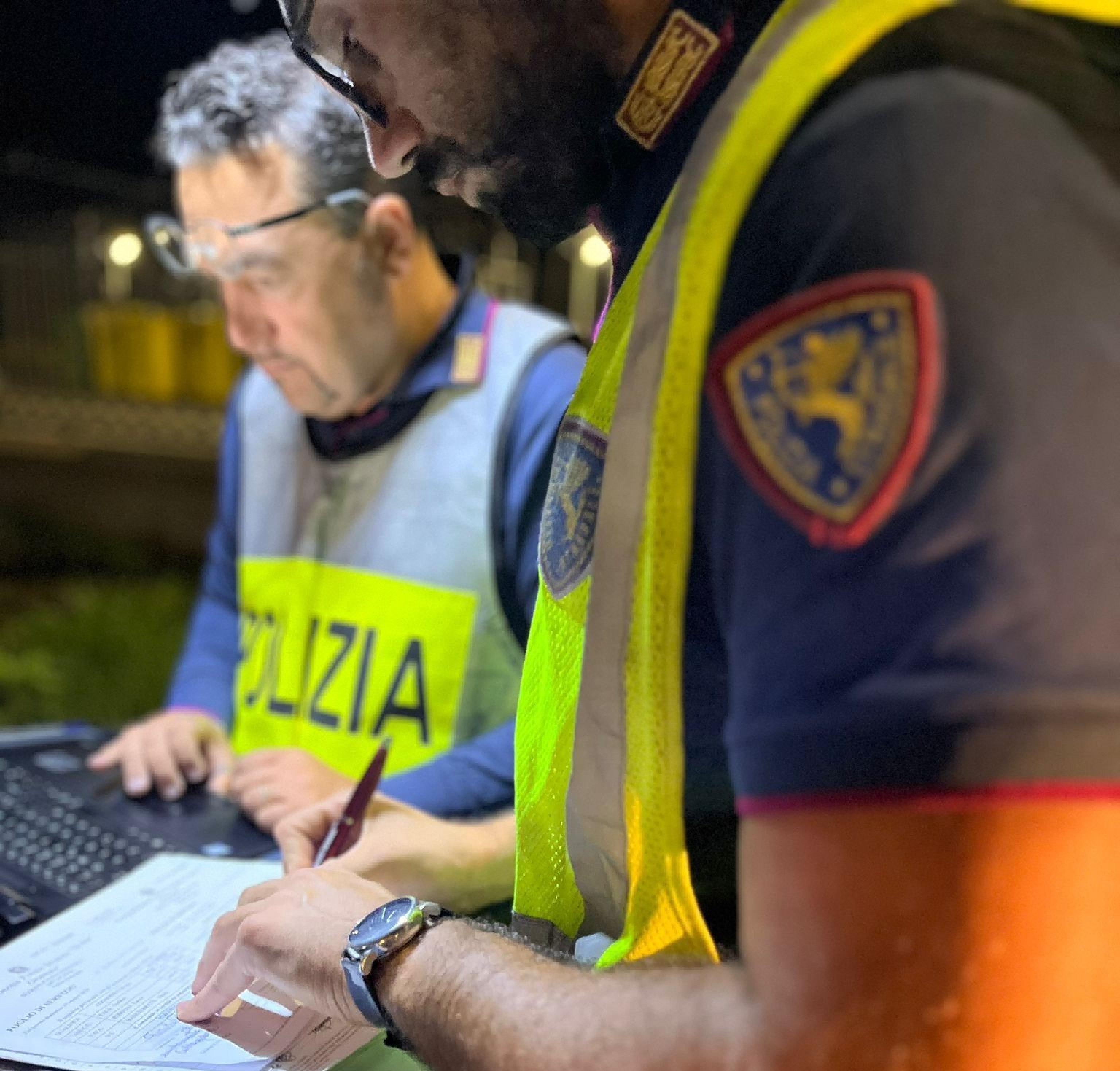 Sorpassi azzardati e invasione corsia di marcia, tolta patente ad ...
