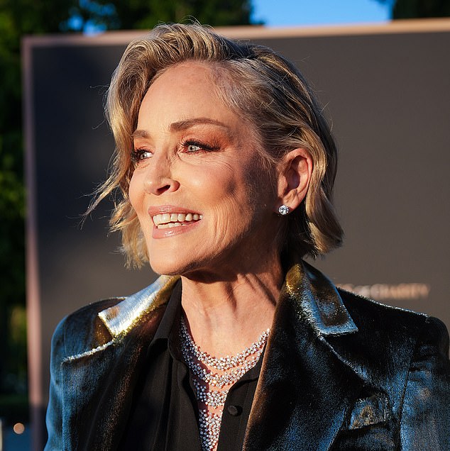 The 5 best haircuts for summer for women over 50, according to a ...
