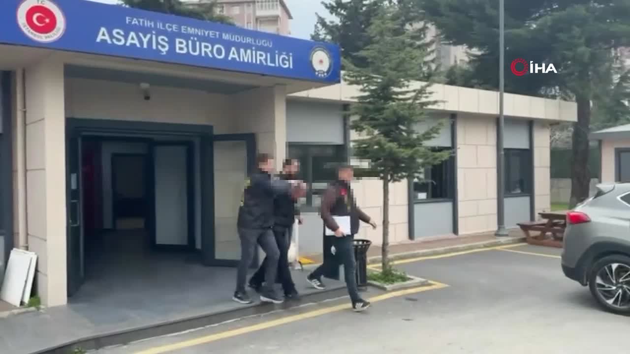Emekli polis para isteyen oğlunu öldürdü, cesedinin başında ekipleri ...