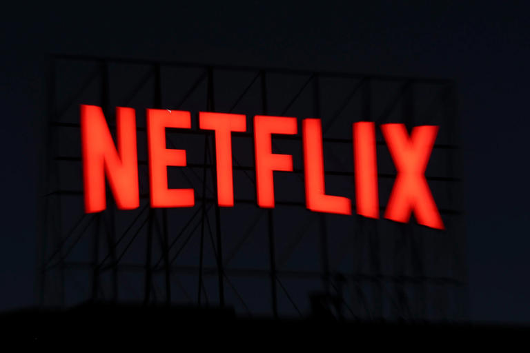 Latest figures show WWE’s Raw on Netflix viewership down by 400,000 ...
