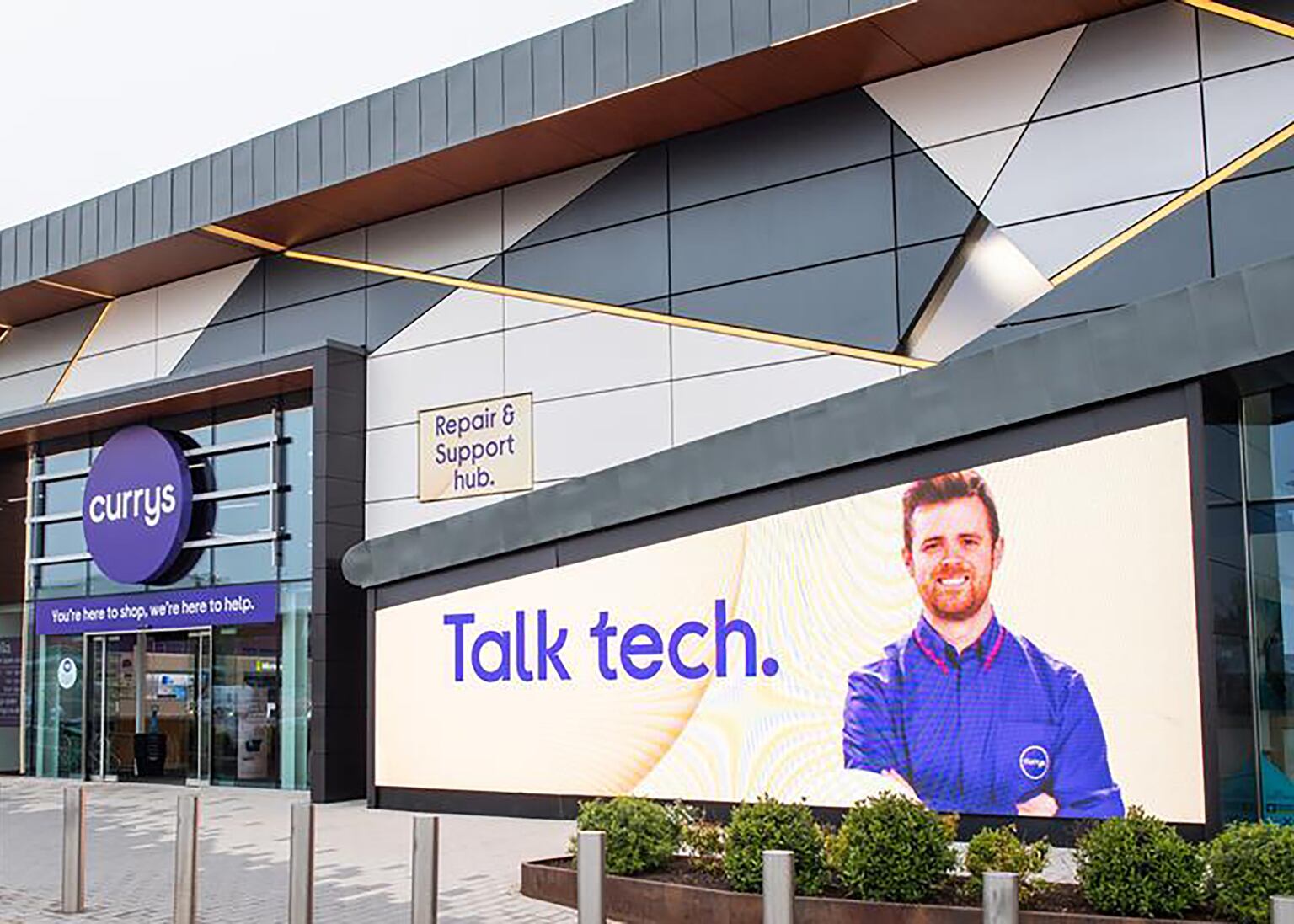 Currys hires boss of Nordics business to take over as chief