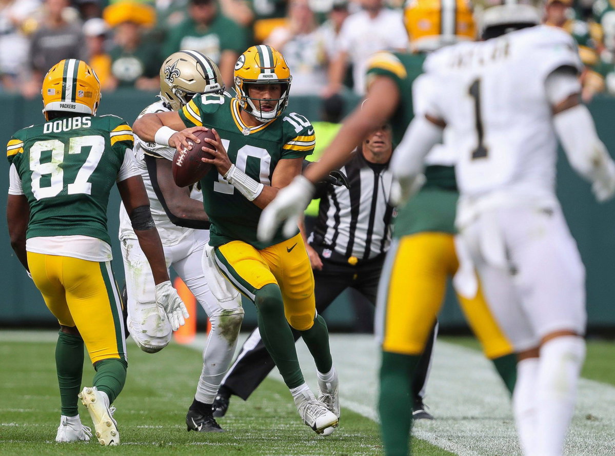 Top 10 NFL player merch sales stars in the league