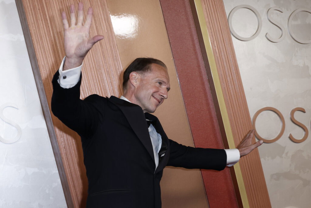 How Ralph Fiennes achieved six-pack abs in just 5 months at 63