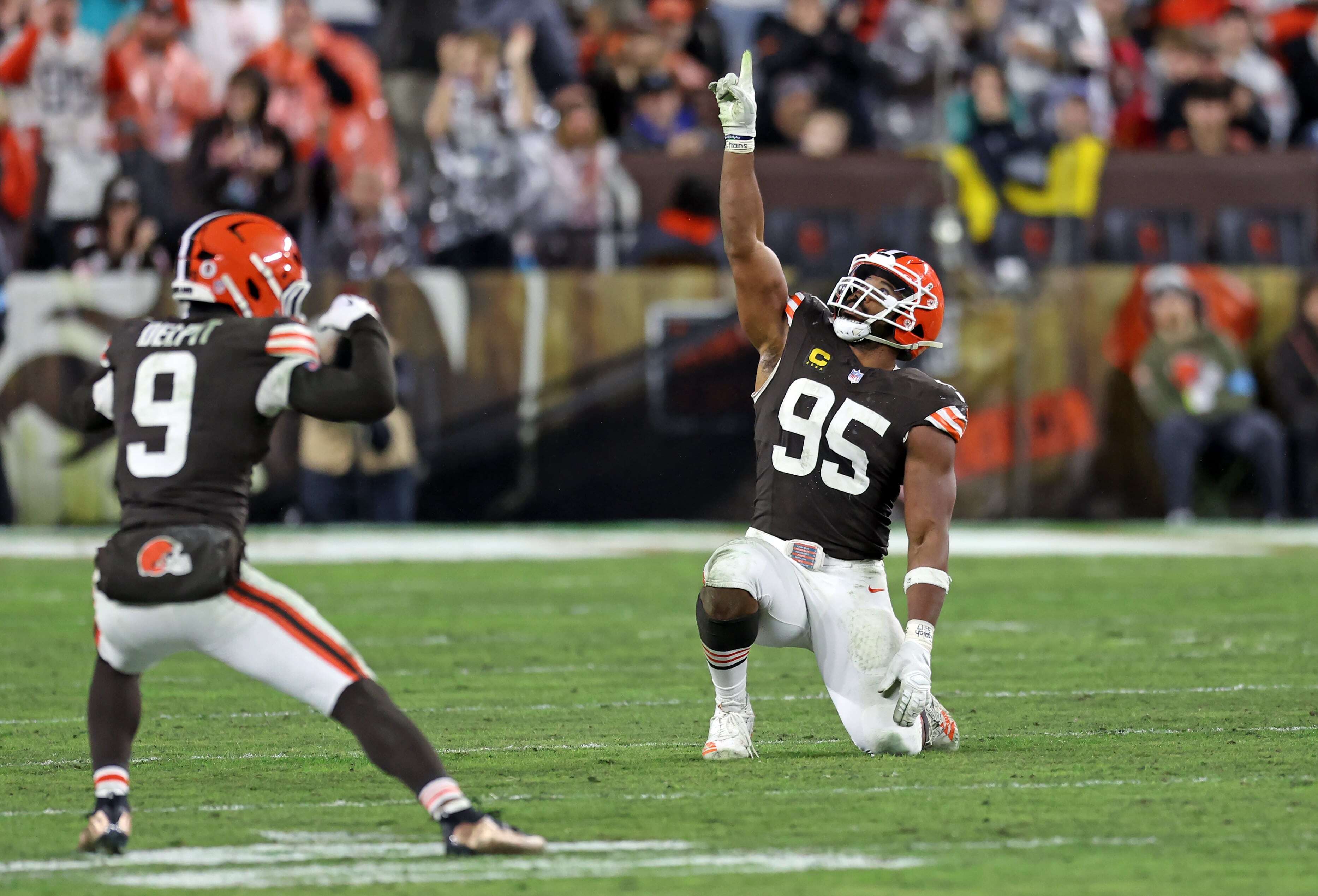 What Ohio State football’s version of a Myles Garrett trade would look ...