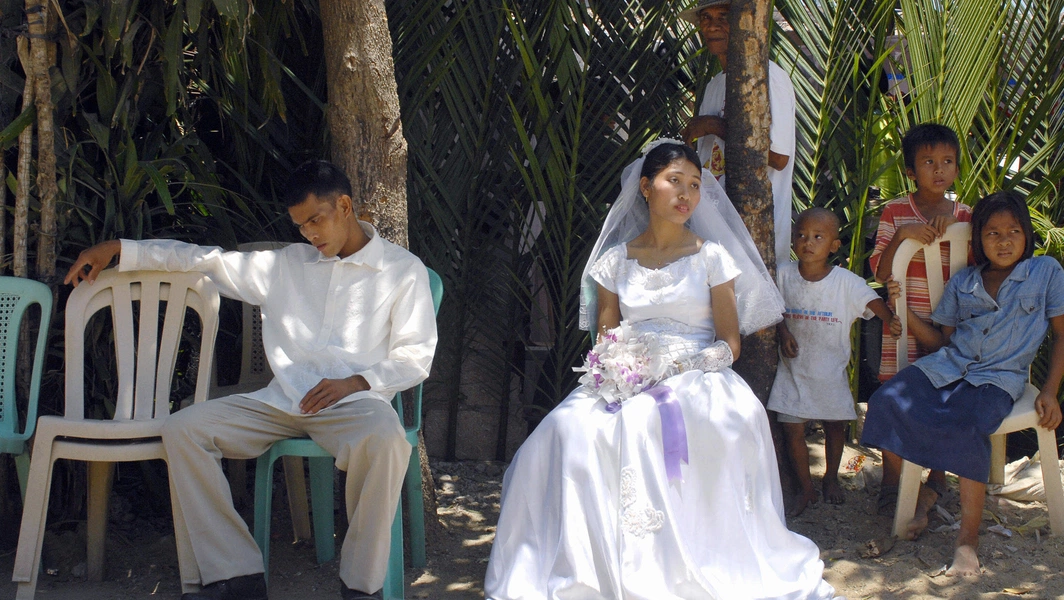 Newlyweds from Philippines drown in BC paddleboarding accident