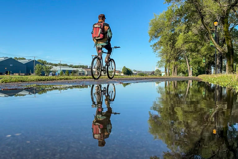 Montreal weather: June is going to be a stinker, Environment Canada says