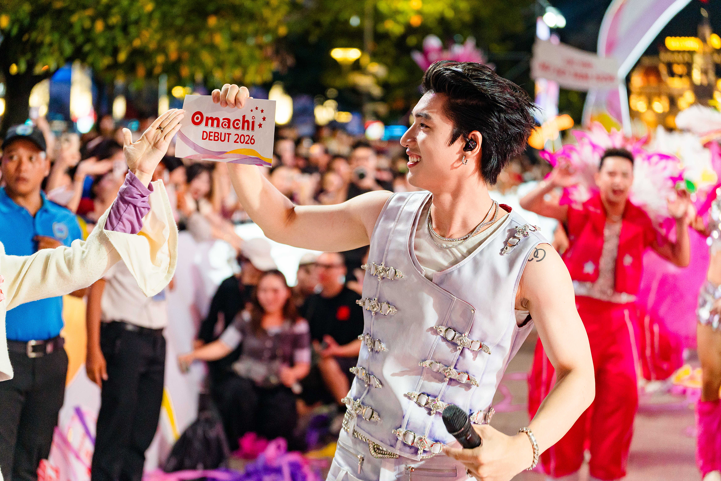 Masan ra mắt dòng Omachi lẩu tam hoa có tôm càng