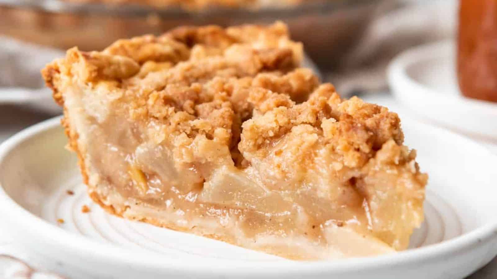 22 juicy pear recipes that go way beyond snacking