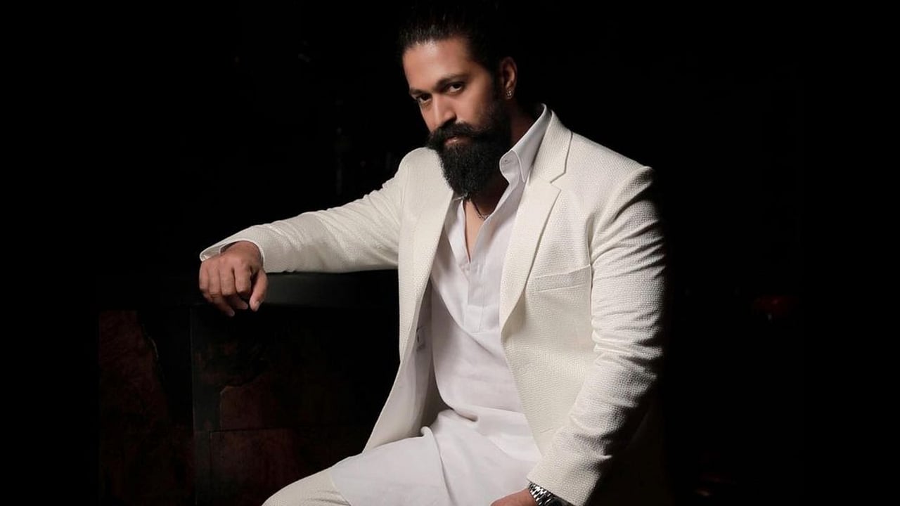 Yash comforts cancer-stricken fan with heartfelt gesture