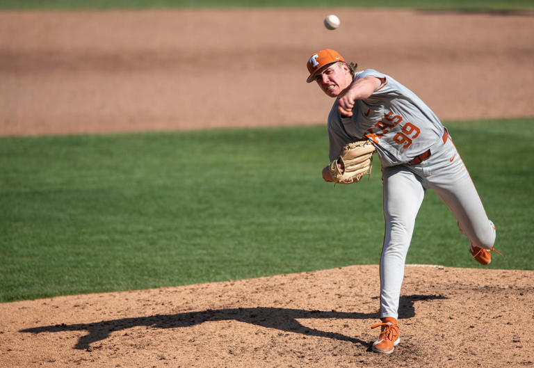 Preview and prediction for Oregon vs. Texas in super regional