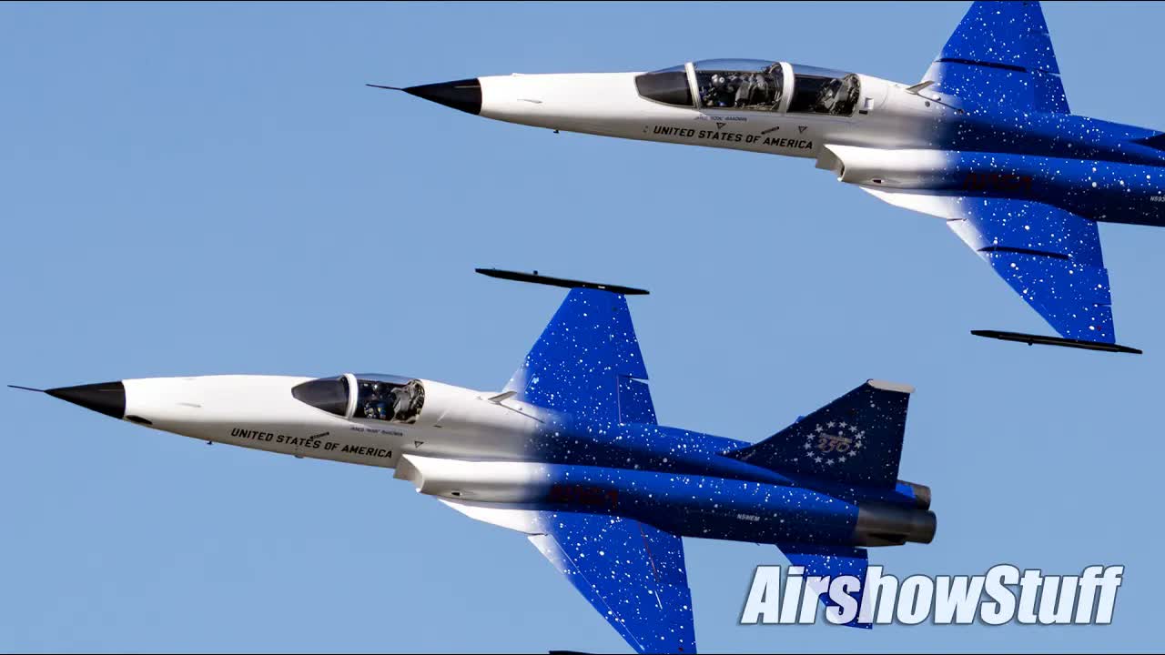 Watch 40,000+ pounds of combined thrust rip across the airshow box