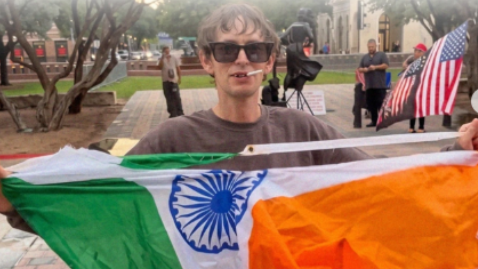 Shocking viral video shows Texas man tearing Indian flag amid anti ...
