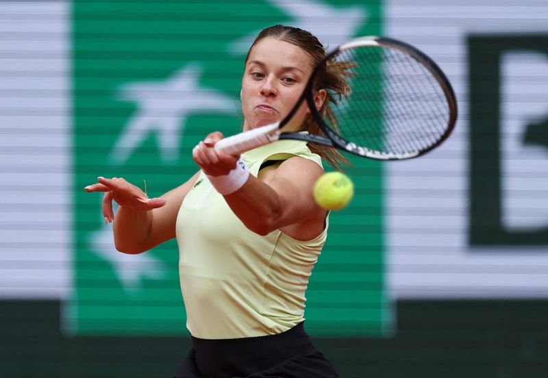 Tennis-Chwalinska emerges from depression and Swiatek's shadow to shine ...
