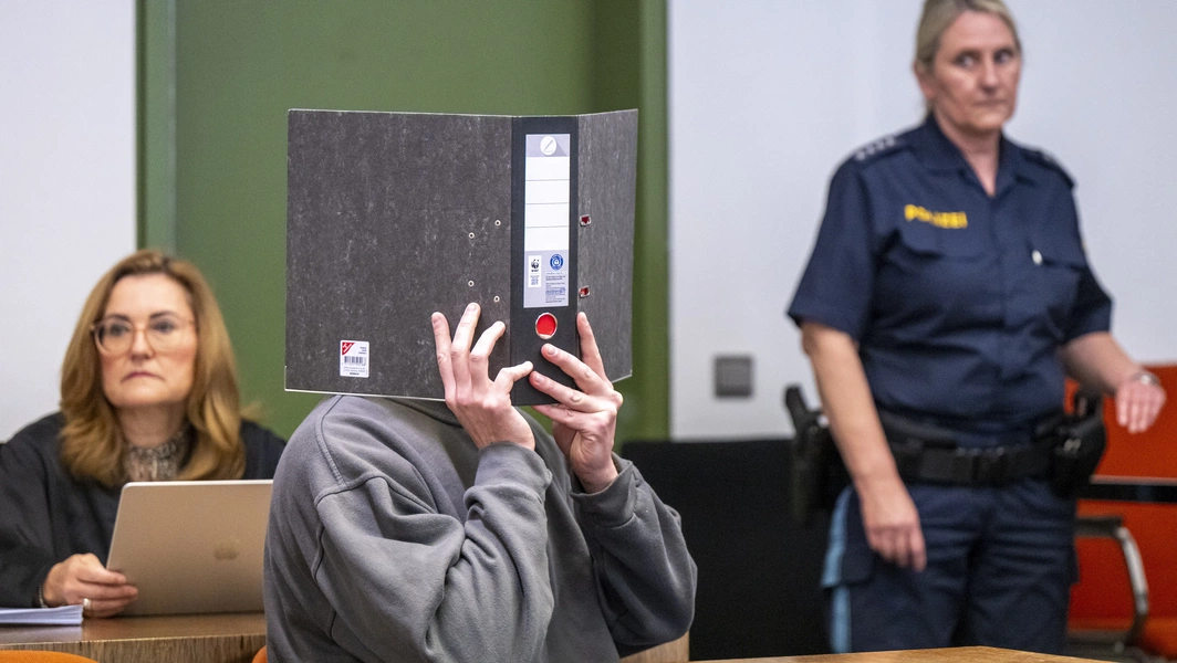 Jury hears calm 999 call in Christmas Day murder trial
