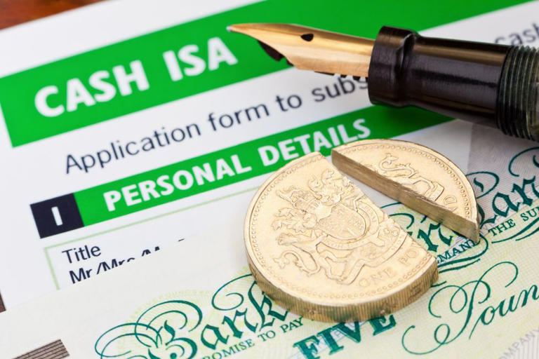 ISA chaos: HSBC under fire as customers unable to access £10,000s in ...
