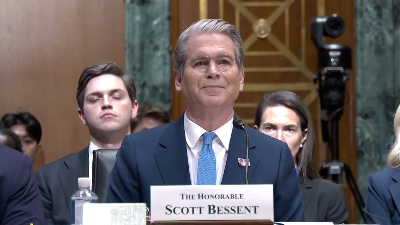 'I'm unable to answer': Unruly Scott Bessent grins from ear to ear as ...